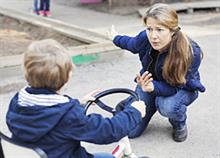 Πώς να πειθαρχείτε αποτελεσματικά τα παιδιά σύμφωνα με μια έμπειρη ...